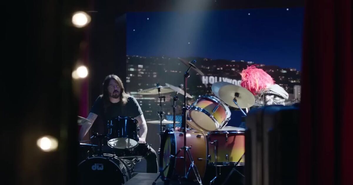 Барабатнный батлл двух легенд! Dave Grohl против Animal - 30.12.25 22: ...